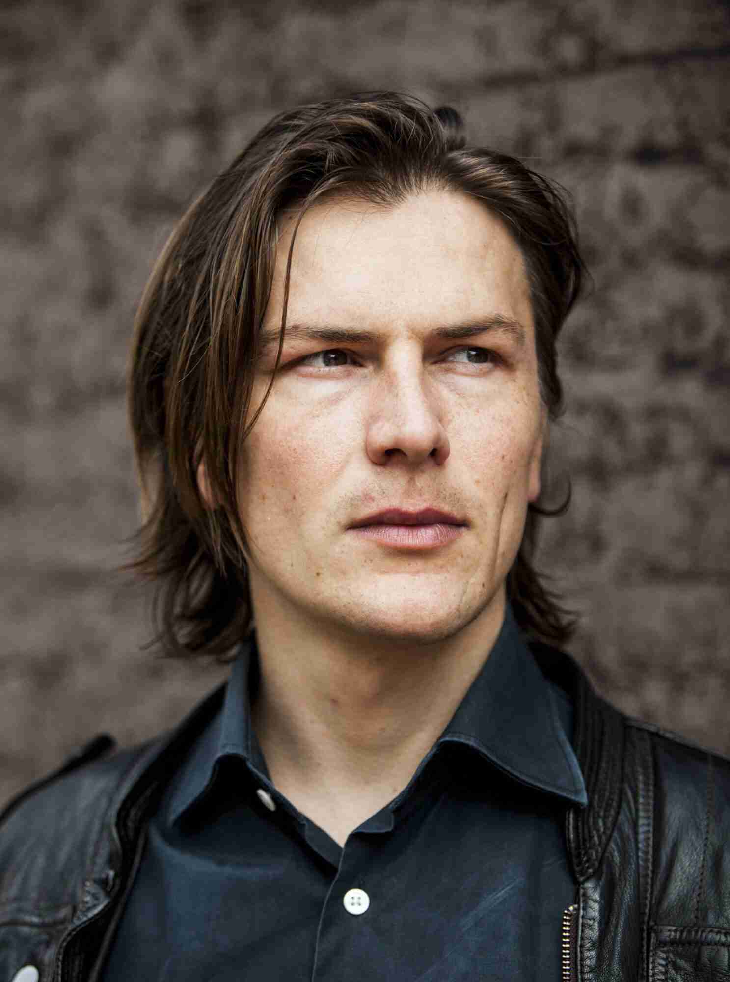 Robbert Bleij – Into The World Management